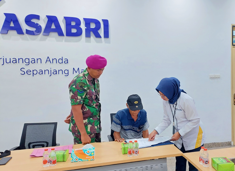 Kantor Cabang PT ASABRI (Persero) Medan serahkan Santunan Risiko ...